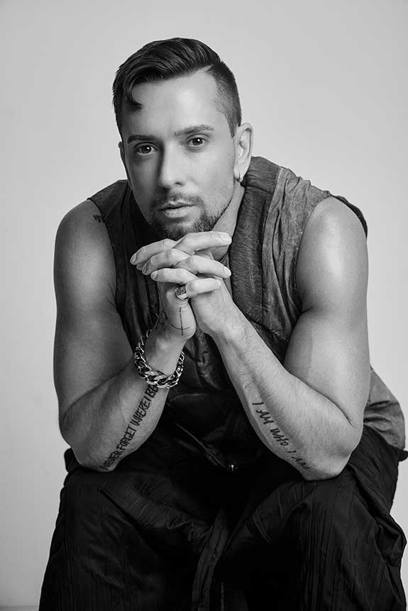 David Hernandez Bares His Soul with “feel it all” – Las Vegas PRIDE